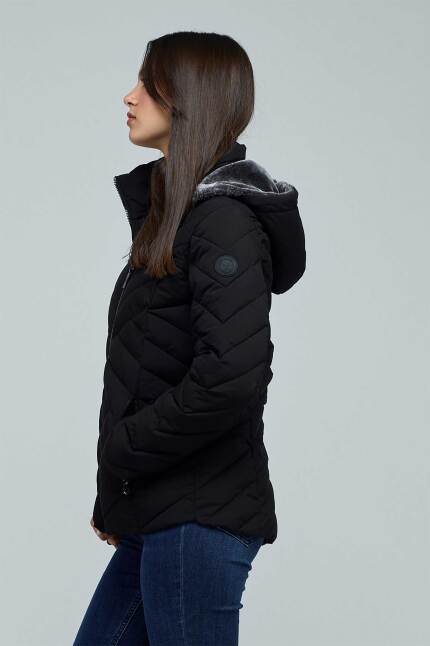 NAUTICA